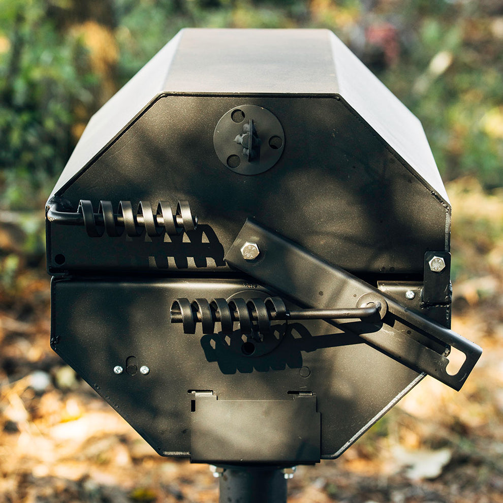 390 Sq. In. Covered Commercial Grade Park-Style Charcoal Grill | Ash & Ember